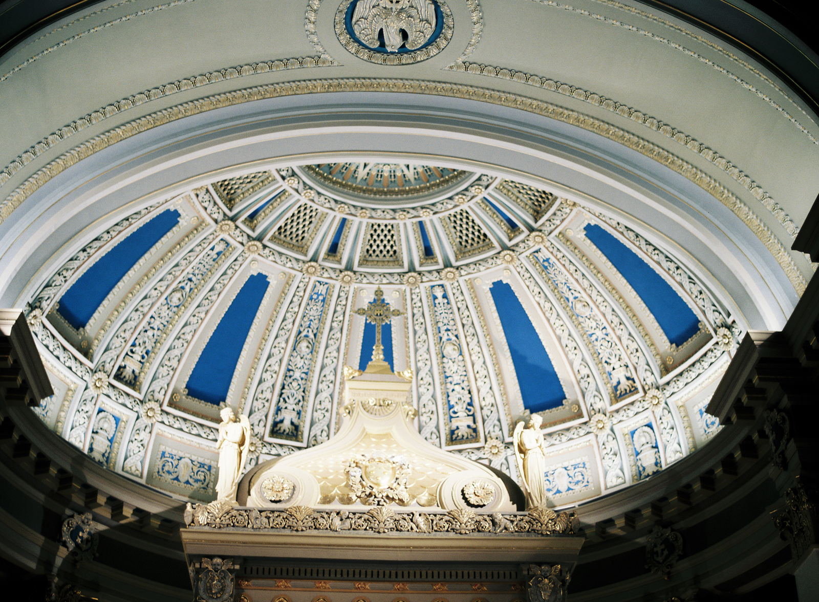 114-CYPRESS_COLUMNS_WEDDIN-copy-690x507 - Catherine Guidry Photography